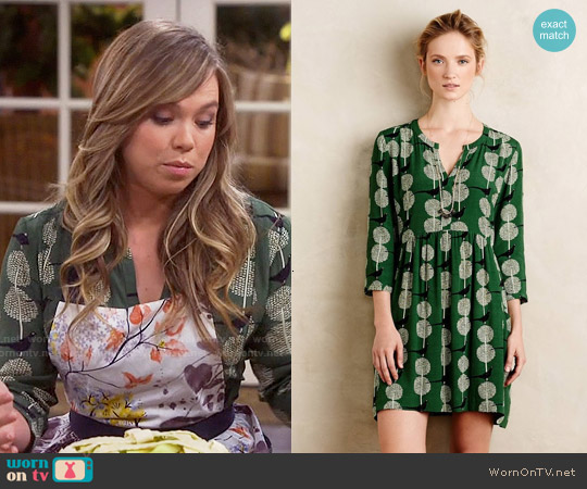WornOnTV: Kristin’s green bird print dress and floral apron on Last Man ...