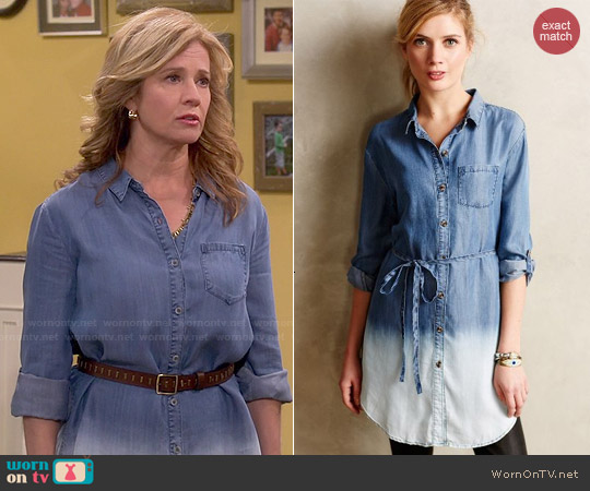 WornOnTV: Vanessa’s dip dyed chambray shirt on Last Man Standing ...