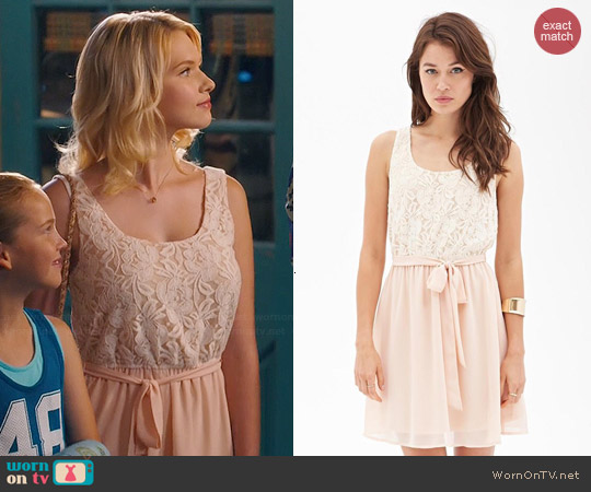 WornOnTV: Magnolia’s peach lace dress on Hart of Dixie | Claudia Lee ...