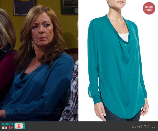 WornOnTV: Bonnie’s teal blue cowl neck blouse on Mom | Allison Janney ...