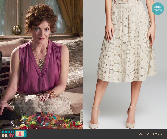 WornOnTV: Evelyn’s pink sleeveless top and polka dot lace skirt on ...